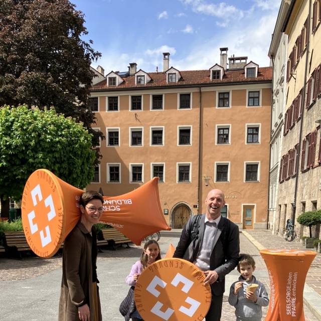 60 Jahre Diözese Innsbruck – 60 Tische